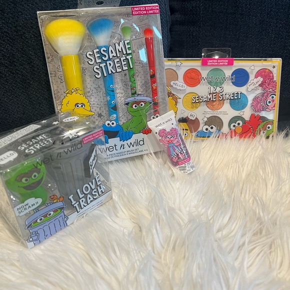 wet n wild | Makeup | Sesame Street Limited Edition Wet And Wild Makeup ...